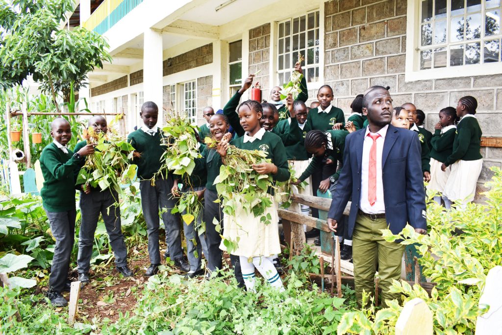 Gallery - Welcome to Thorn Tree School in Kenya
